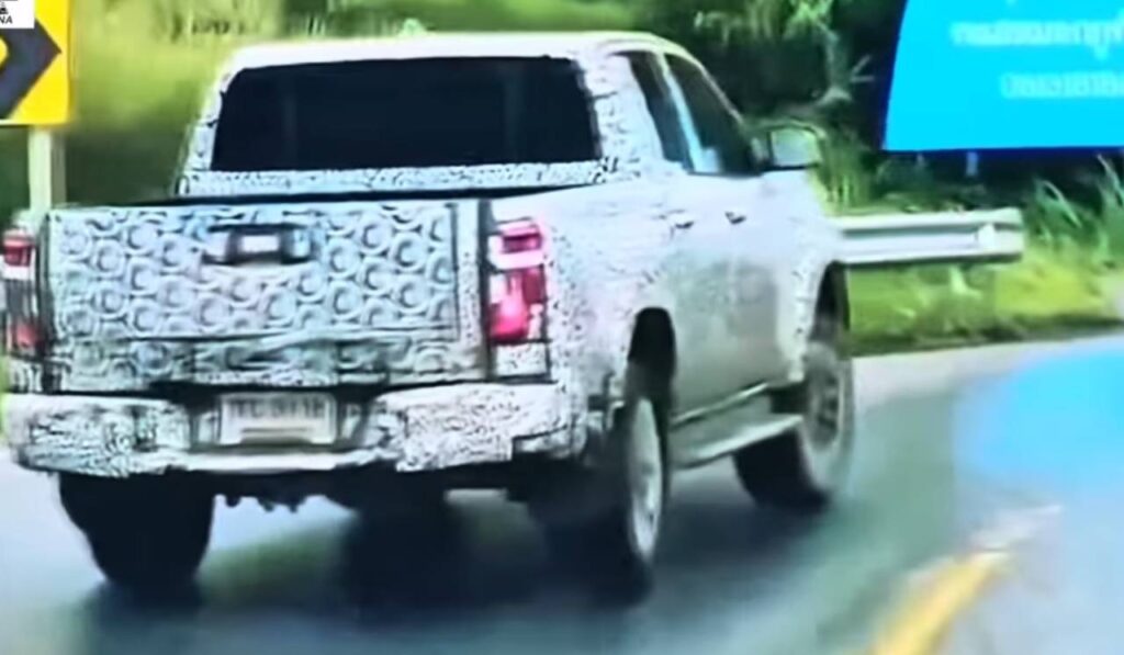 9th Gen Toyota Hilux Travo Debut Likely in November 2025 – New Design ...